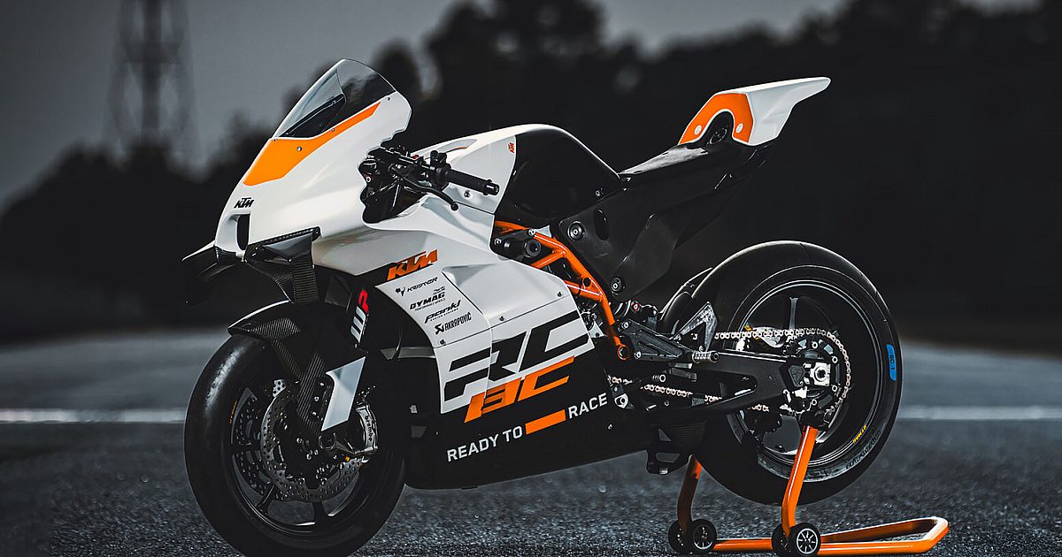 The limited edition 2024 KTM RC 8C is literally ready to race | Bike…