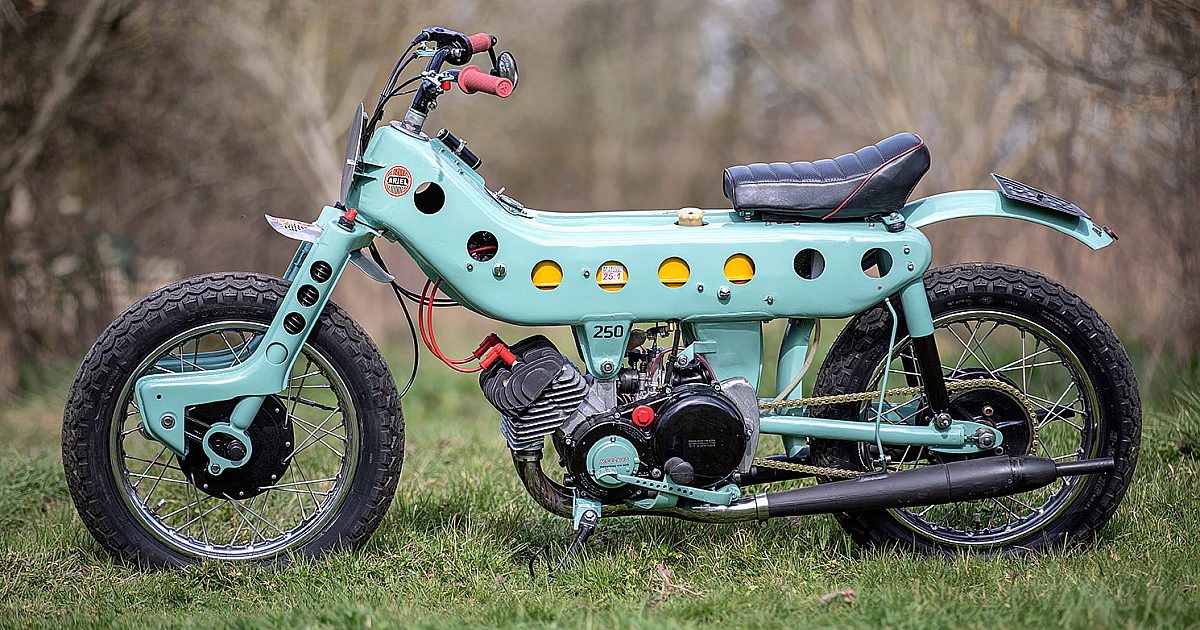 Think Different: A modified Ariel Leader from England | Bike EXIF